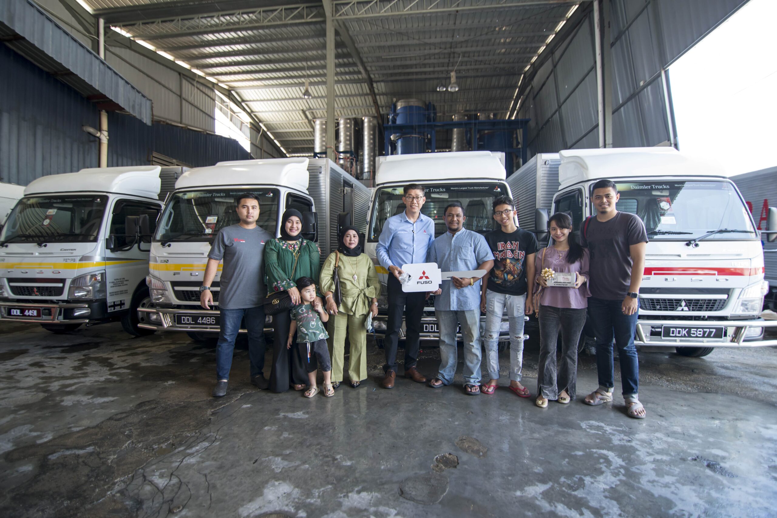 Fuso Trucks Fleet Handover Ceremony to Yustra Ice Cube | Truck & Bus News
