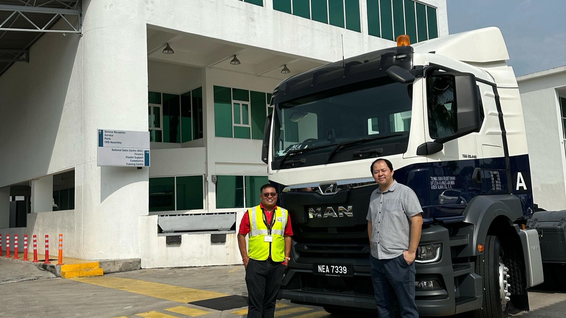 Sri Kulai and Trumas Damai Acquired New MAN Prime Movers
